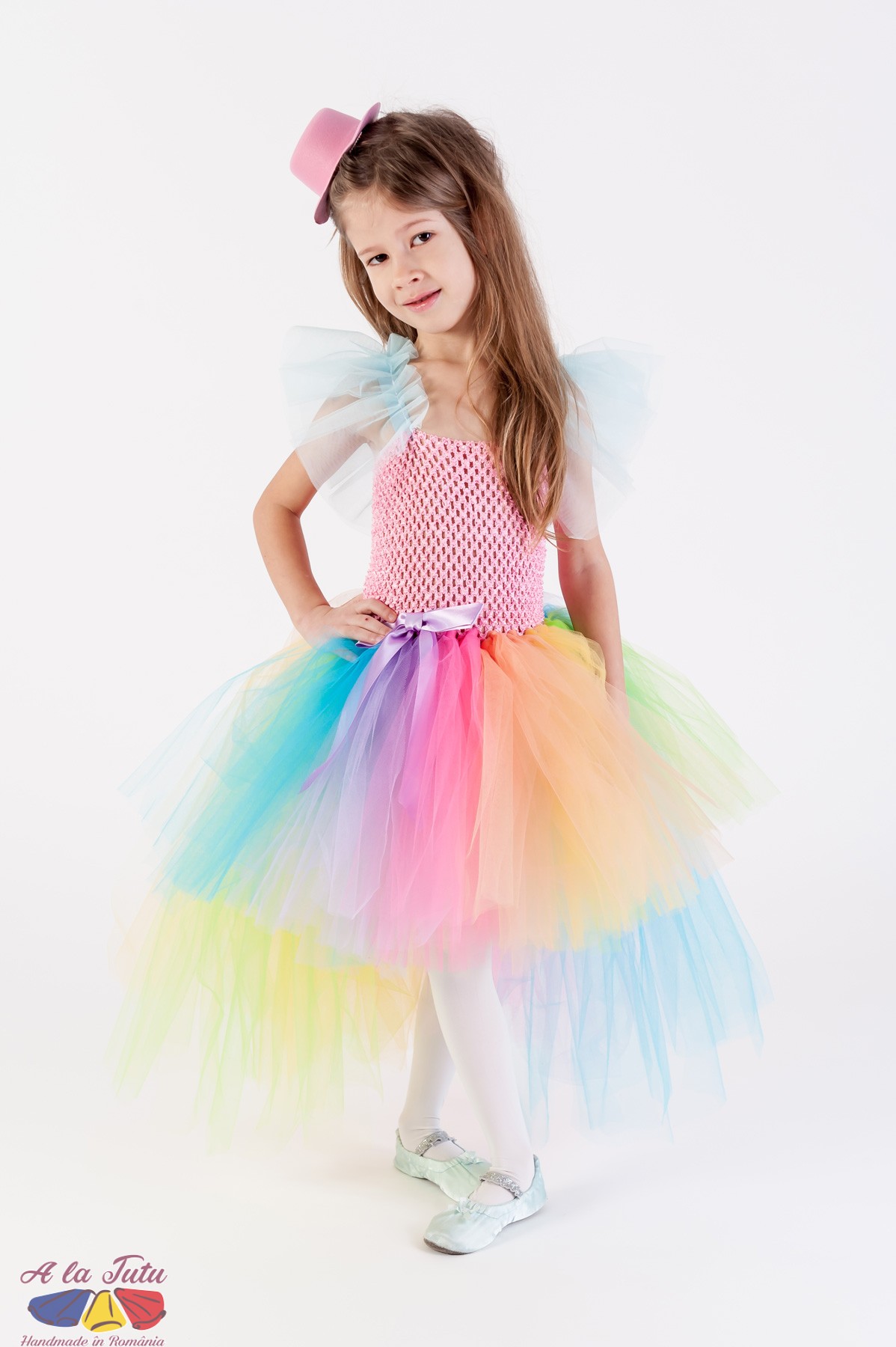 Costum serbare :Curcubeu